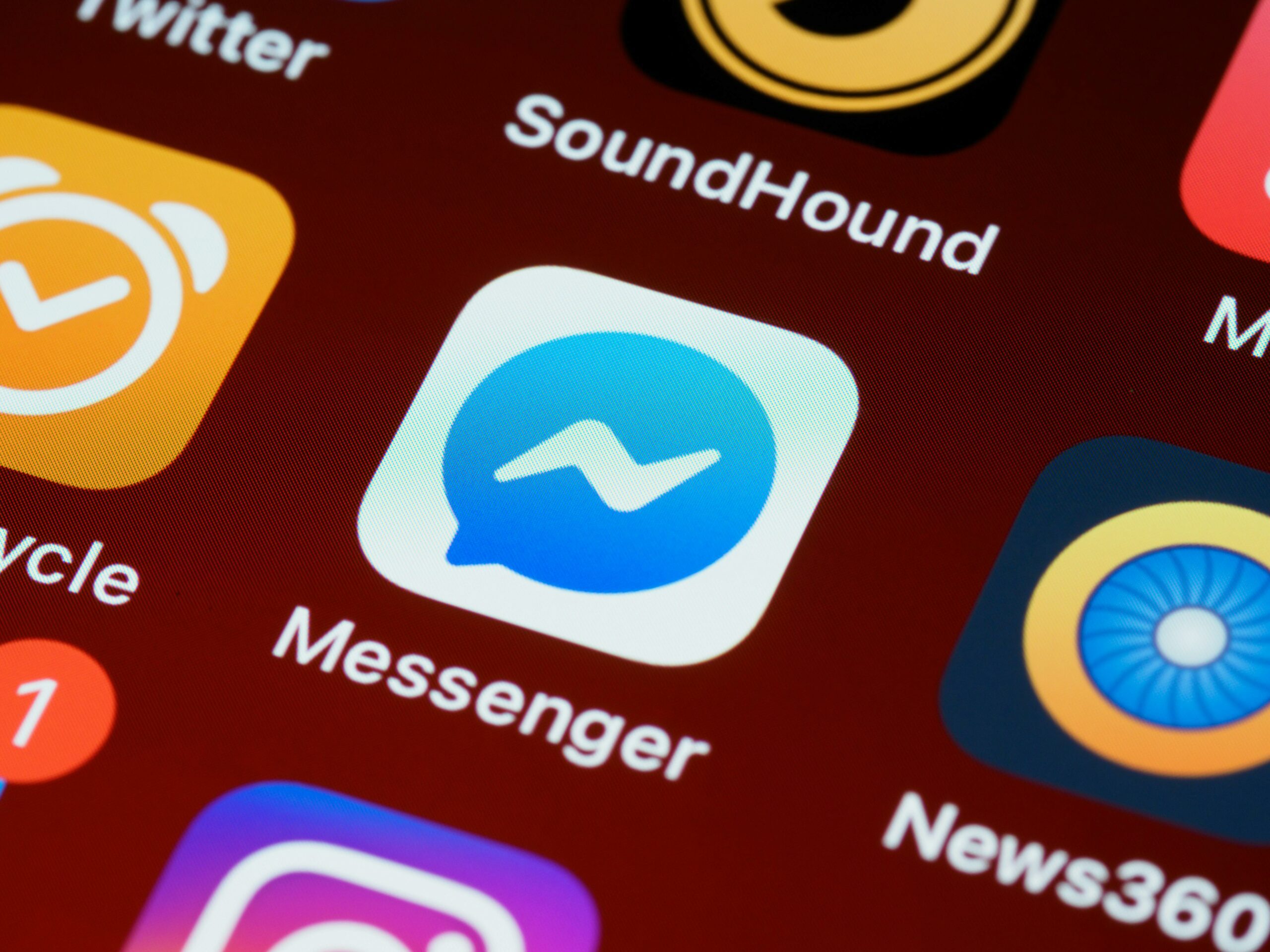 Grow a Facebook Group: Tactics That Drive Members