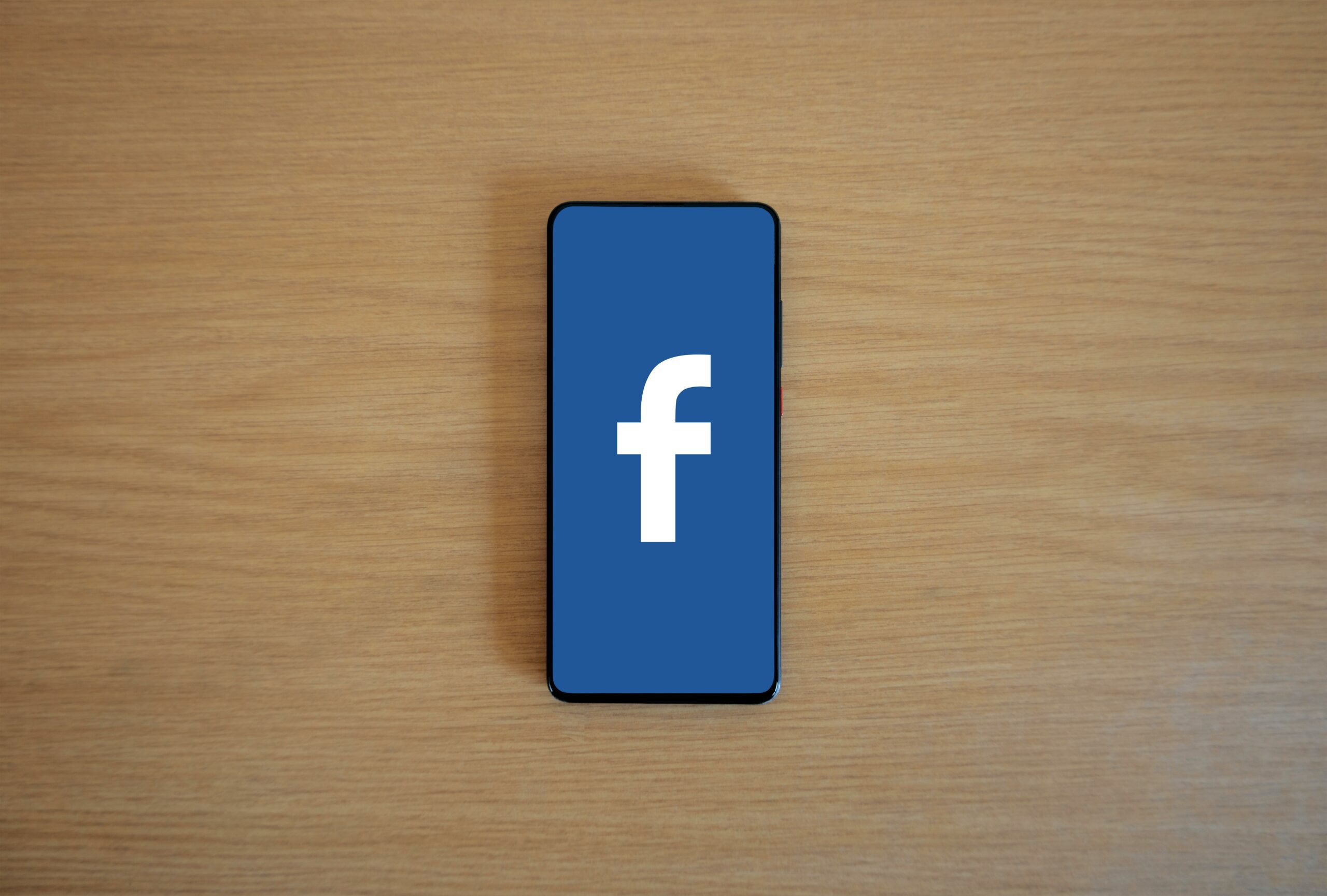 Facebook organic reach: 2026 tactics that work